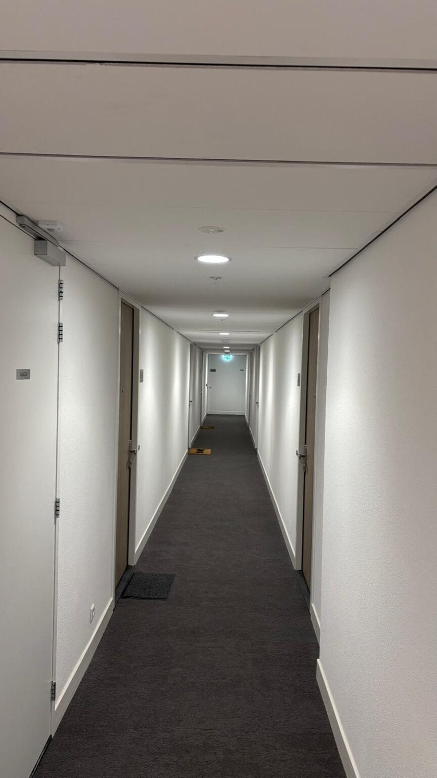 Crossroads te Amsterdam - Van de Wiel Complete Afbouw BV